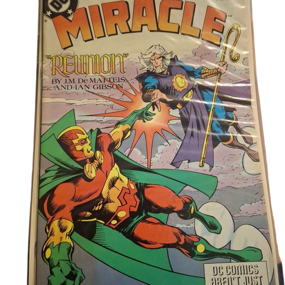 DC Comics | Other | Dc Comics Mister Miracle Reunion Cover With Red And ...
